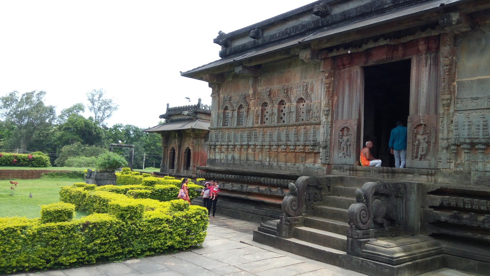 A Picture - A Story: Aghoreshwara Temple, Ikkeri