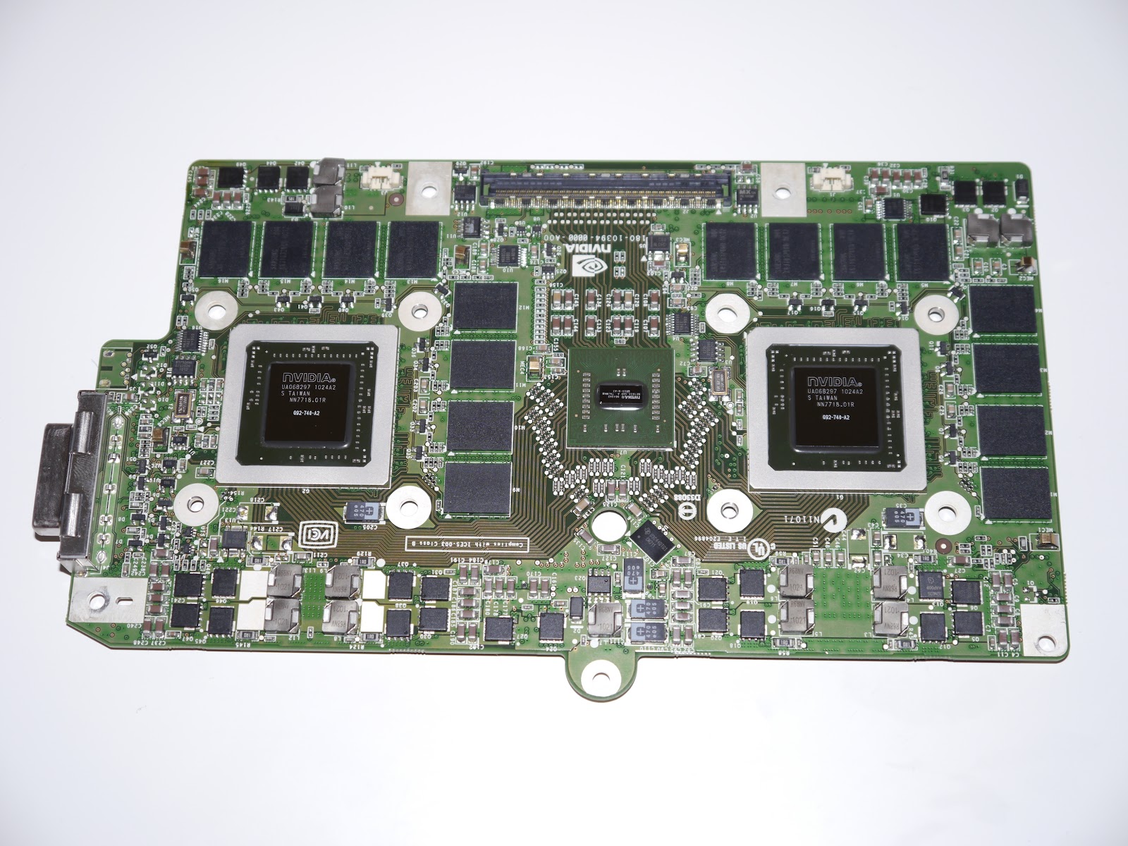 DELL XPS M1730 - последният мега-лаптоп от легендарната серия | Retro ...