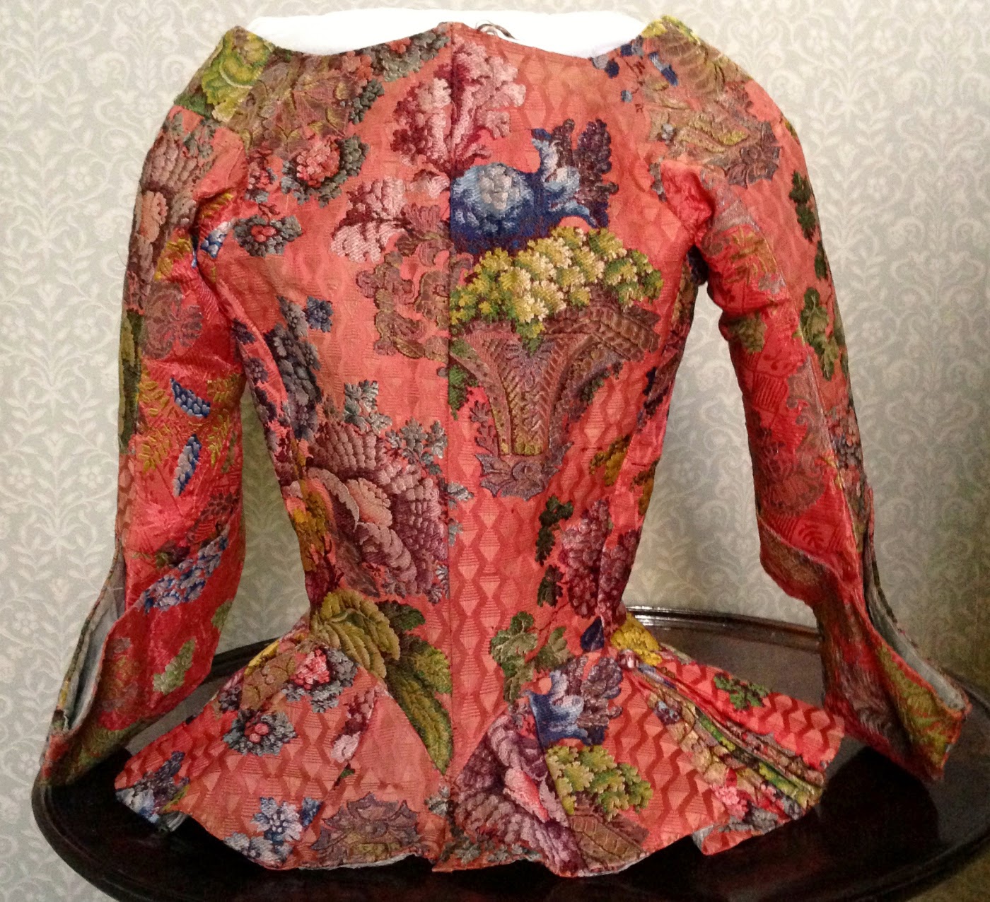 Isis' Wardrobe: The tale of the cursed banyan and other sewing projects