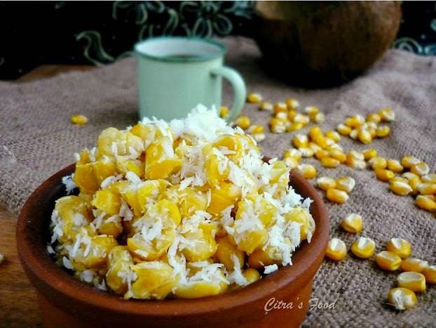Citra's Home Diary: Resep Grontol Jagung (boiled corn with savory coconut)