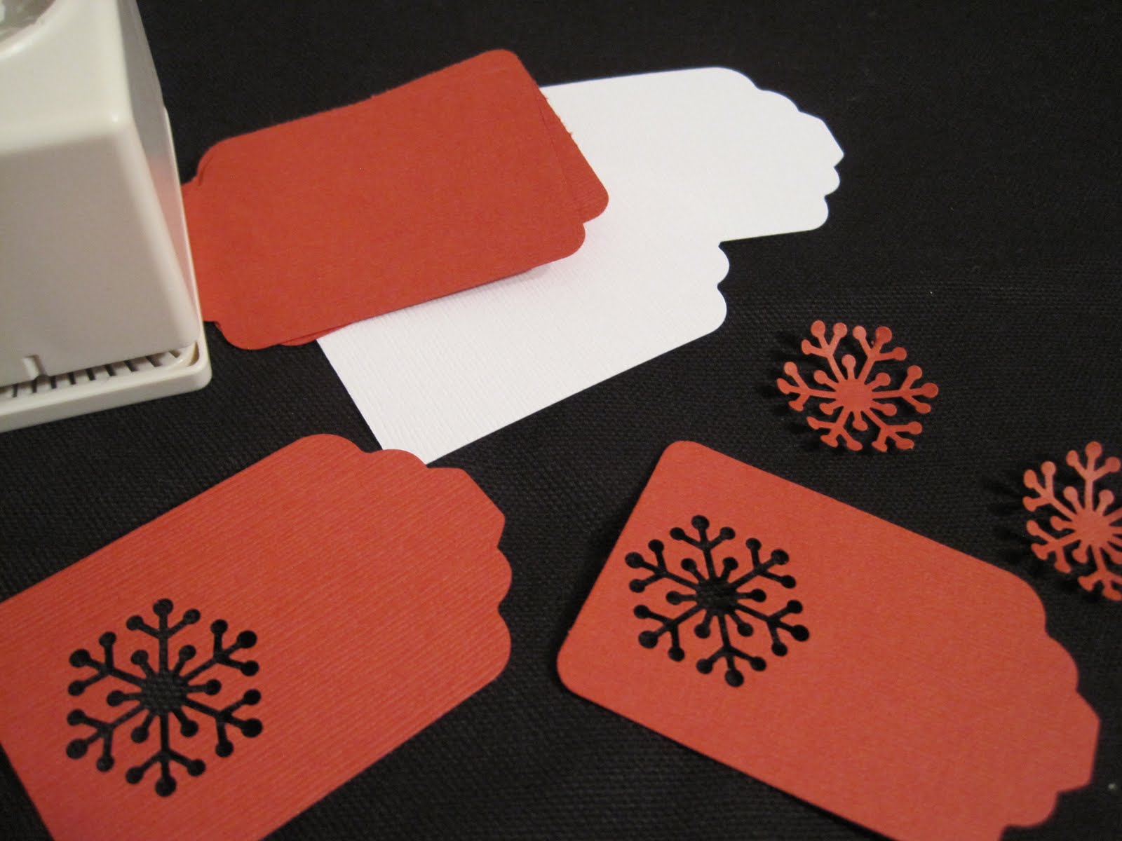 The Pickled Herring: Gift Tag Tutorial