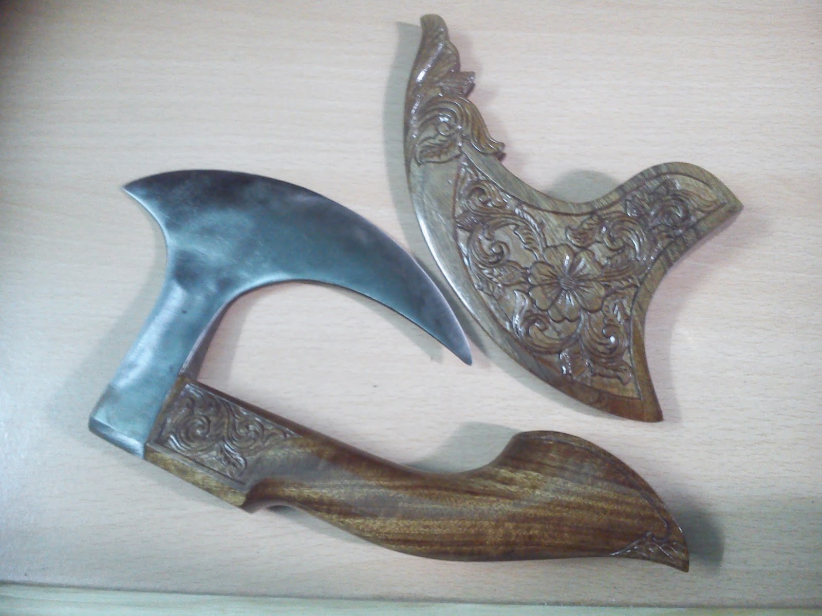 Menerima Tempahan Senjata Melayu Se-Nusantara: Kapak Siam atau Kapak ...