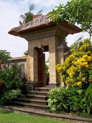 Tropical Bali Design: Angkul - Angkul, the Balinese traditional ...
