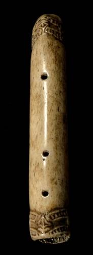koauau - a maori three hole pipe