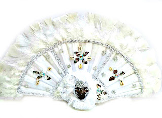 Caravan at the Crossroads: The language of the fan: abebe & el abanico