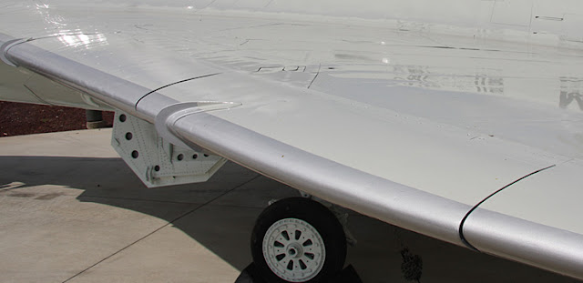 Tailhook Topics: Non-Aerodynamic Wing Fences