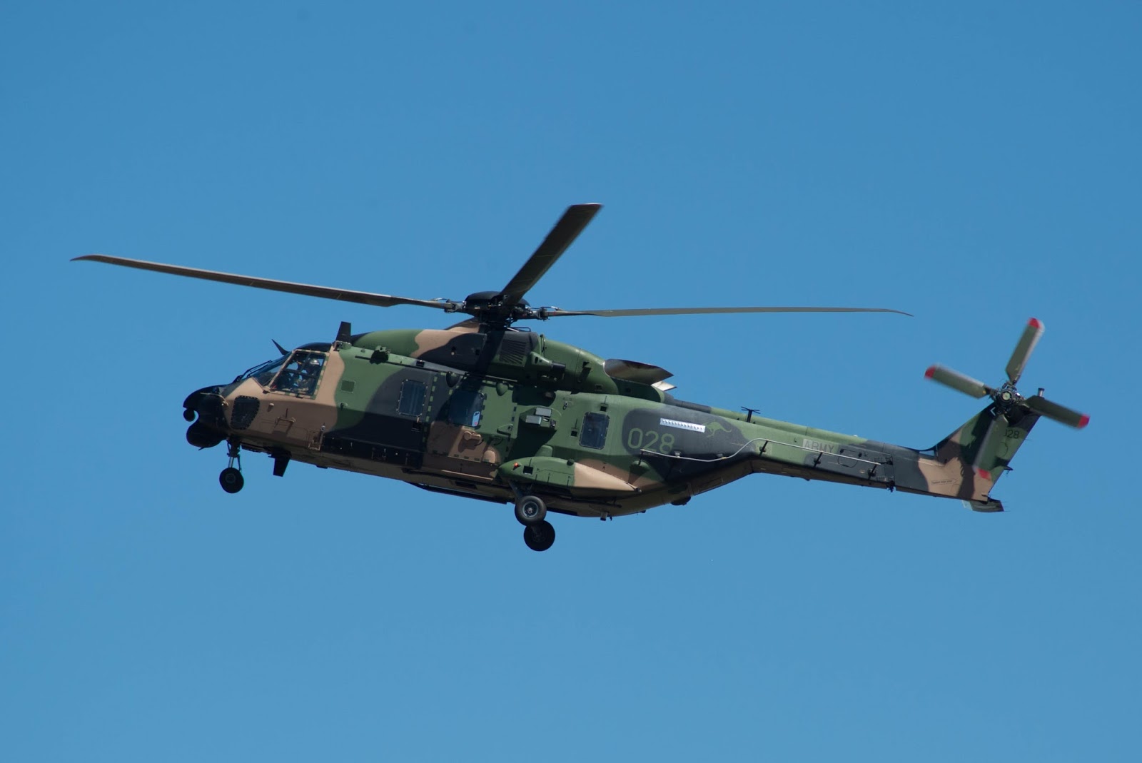 Central Queensland Plane Spotting: Australian Army NH Industries MRH-90 ...