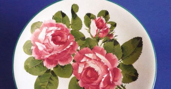 Premier Antiques: Wemyss Ware 'Cabbage Roses'