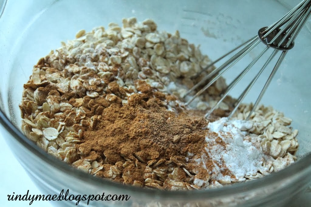 Rindy Mae: Baked Oatmeal With Roasted Banana Compote