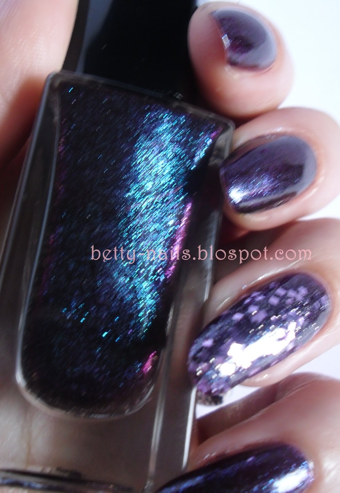 Betty Nails: Mystic Violin Peggy Sage