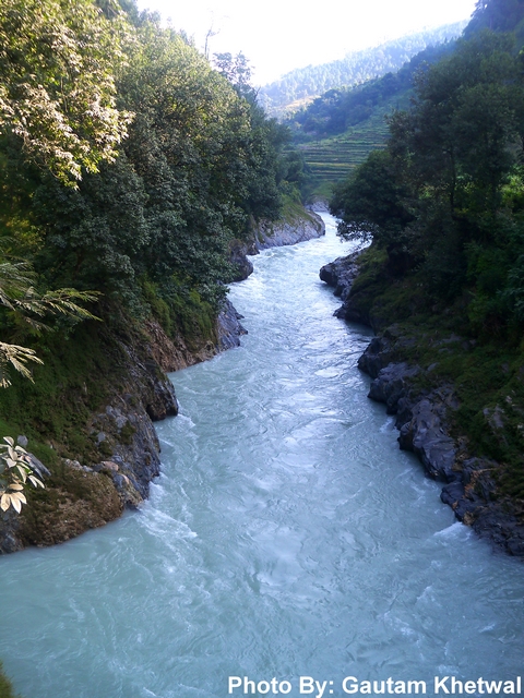 Uttarakhand Devbhoomi: Saryu River from Jhatkwali Bridge
