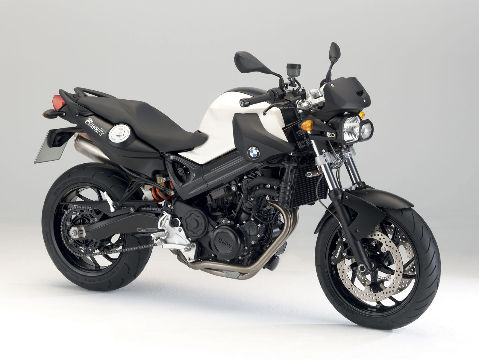 2008 BMW F800R motorcycle desktop wallpaper