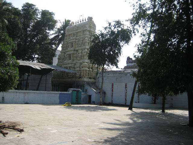 Tamilnadu Tourism: Vilvanatheswarar Temple, Thiruvalam – The Temple