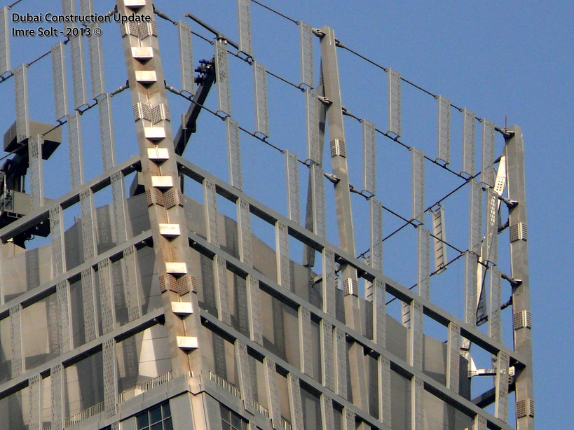 Dubai Constructions Update by Imre Solt: Cayan Tower photos, aka ...