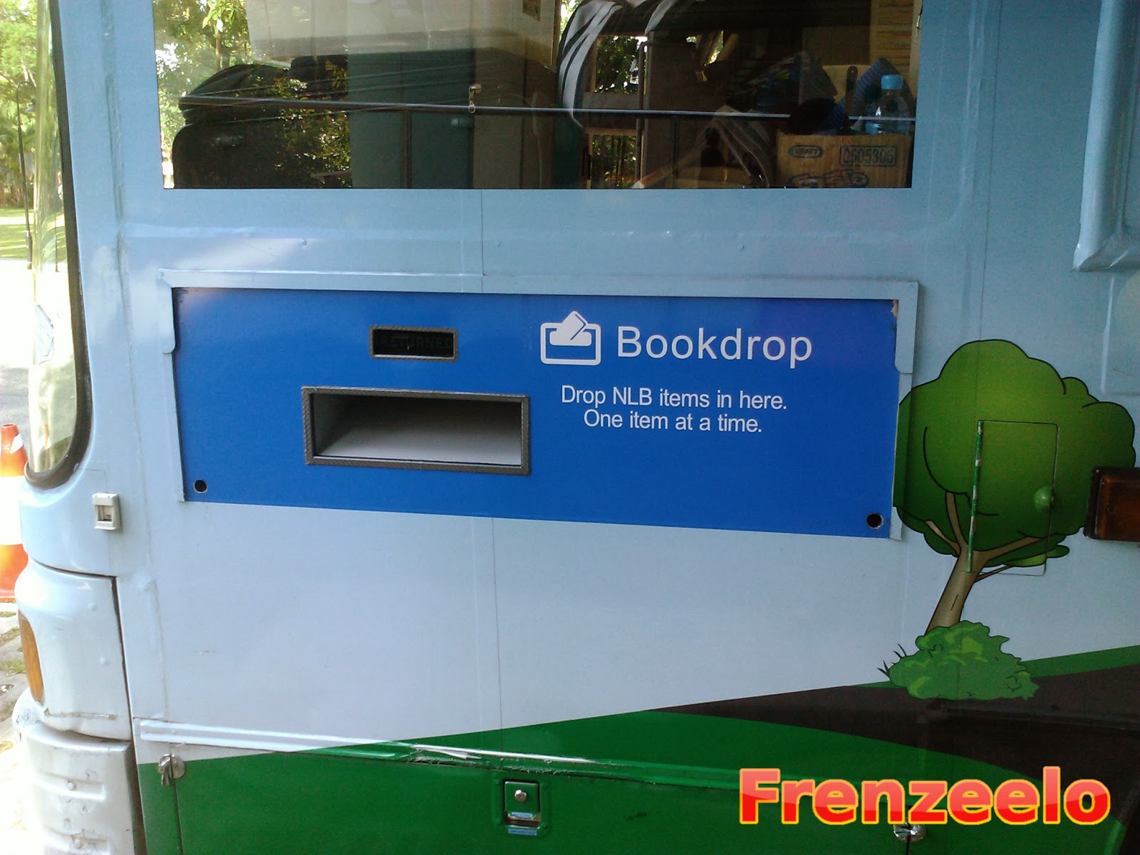 Frenzeelo: Molly The Mobile Library