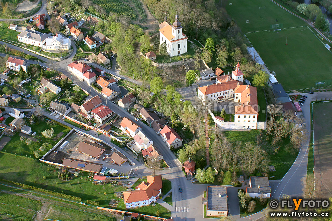 FLyFOTO letecká fotografie a video: Horky nad Jizerou