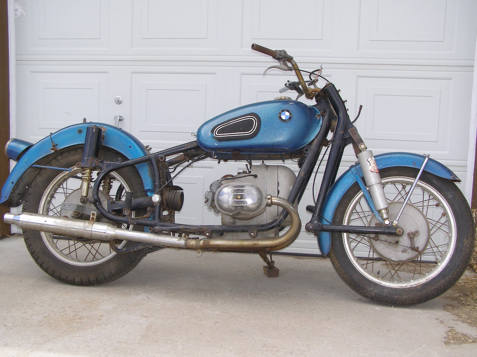 Revitalization of 1957 Vintage BMW r60
