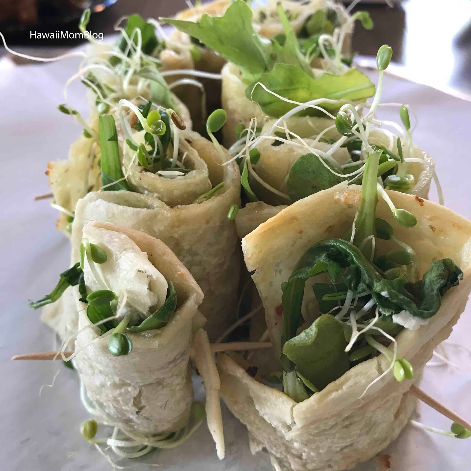 Hawaii Mom Blog: Yellow Cab Pizza New Menu Items + $.50 Chicken Wings ...