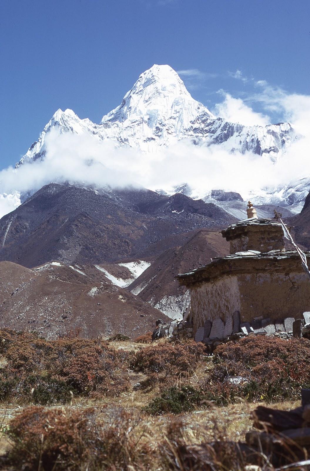 Bob McKerrow - Wayfarer: Ama Dablam - A fascination with a mountain for ...