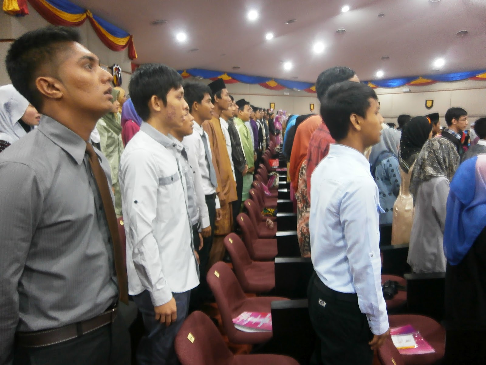 SMK BUKIT SENTOSA: Majlis Mini Konvokesyen SMKBS 2012- Vol.2