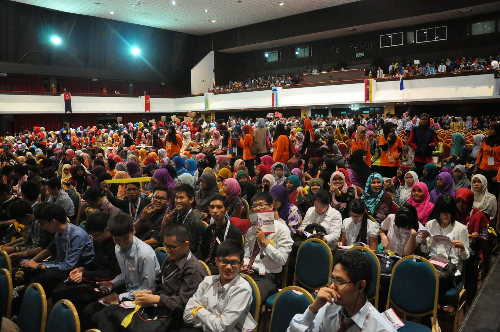 Sepasang sayap: Pelajar Baharu | Apa yang Best tentang UPM?