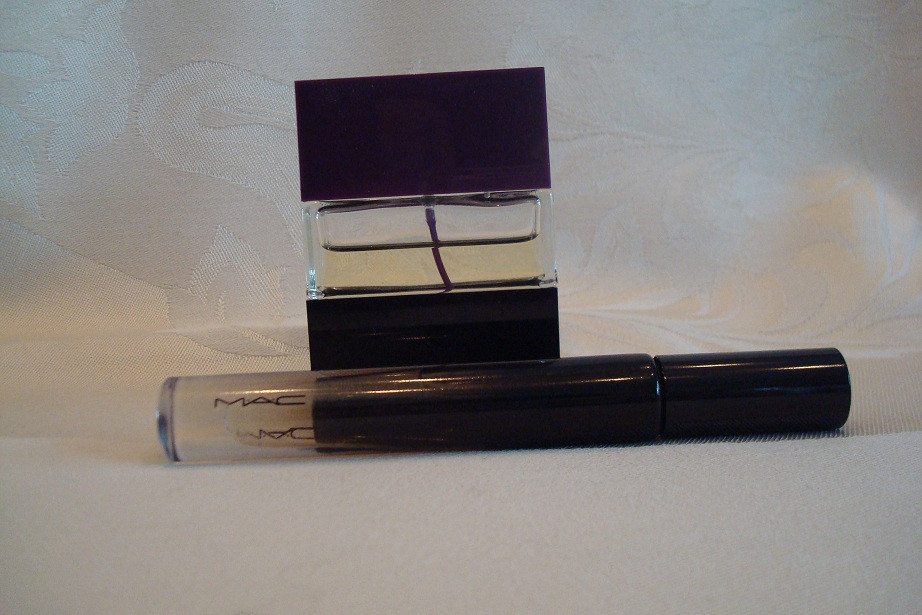 Blogdorf Goodman: 40 Days and 40 Nights of Fragrance Notes: Violet