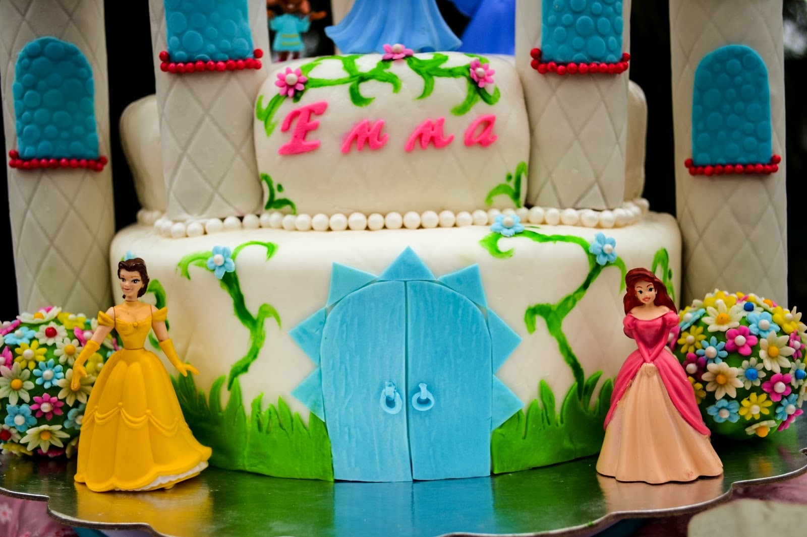 Lea's Cooking: Castle Cake Detailed Tutorial