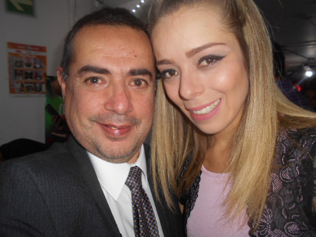 somoselespectador: LUZ EDITH ROJAS GALOPANDO EN EL TEATRO