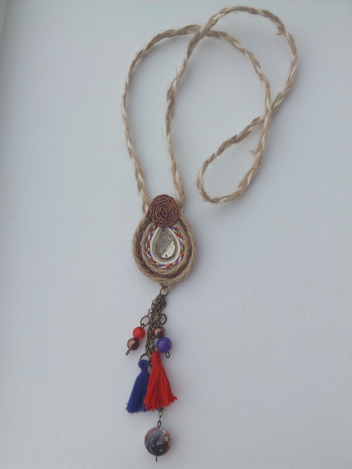 MAILUR: COLLARES ETNICOS