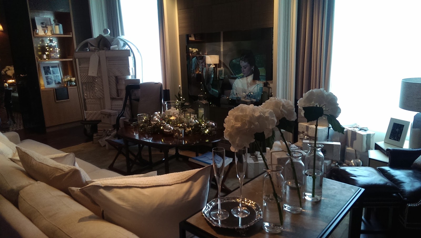 WHAT A PERFECT CHRISTMAS LOOKS LIKE - A Life With Frills