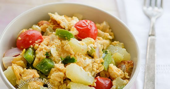 Bacalao con Tayota y Huevo (Codfish with Chayote & Egg)