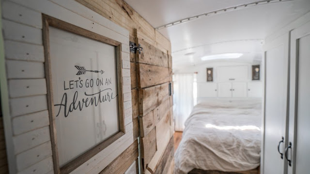 Expedition Happiness - Selima Taibi, Felix Starck & Rudi Starck-Taibi