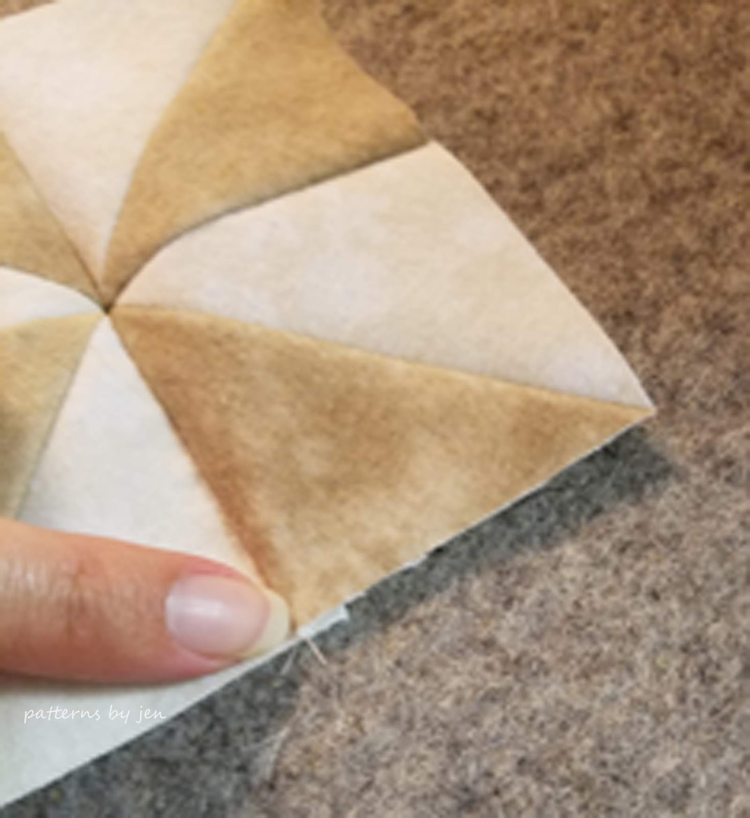 Patterns By Jen: Border Quilt Quilt Along - Pinwheel Border