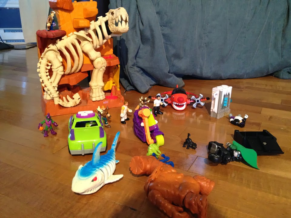 Fully Jointed Play Figures: Fisher Price's Imaginext meets Playskool Heroes