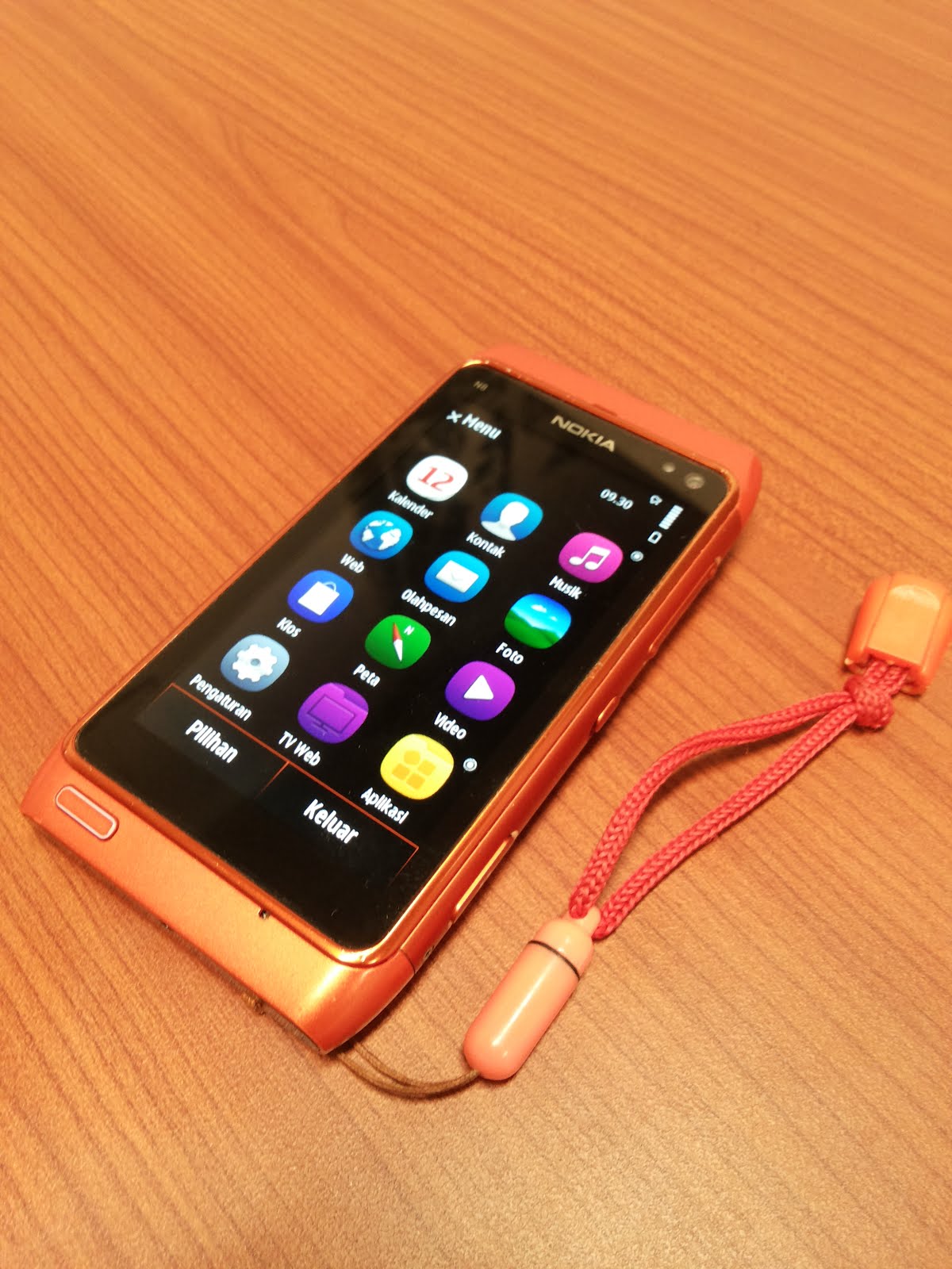 IT TUTORIAL: Spesifikasi Lengkap Nokia N8