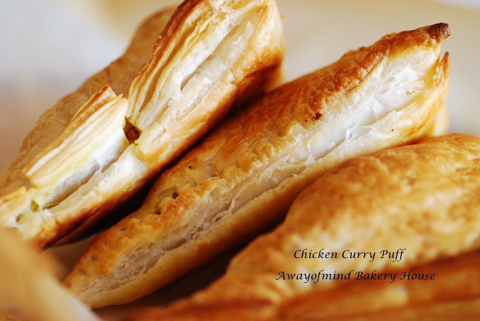 Awayofmind Bakery House: Easy Chicken Curry Puff