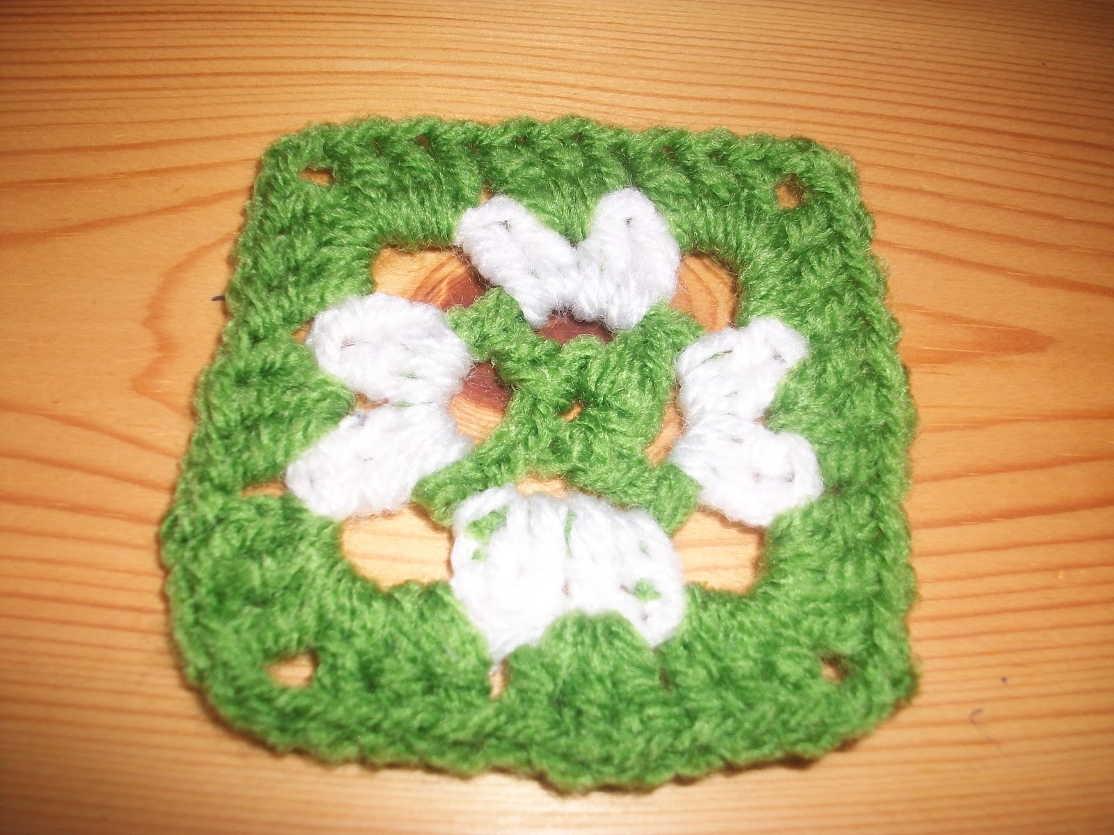 Bits and Bobs Zone: Free Patterns ( Granny Squares )