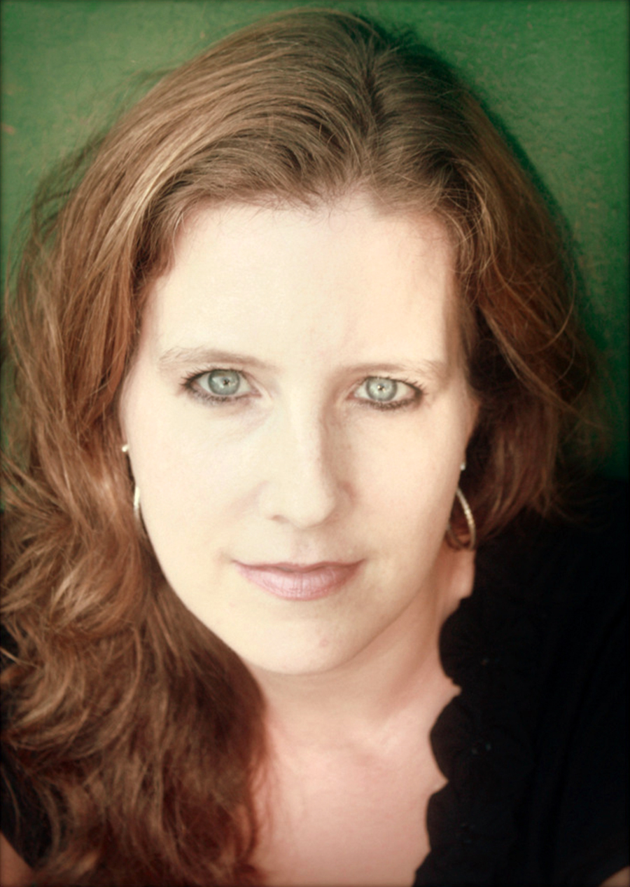 SUSPENSE SISTERS: INTERVIEW WITH LISA HARRIS