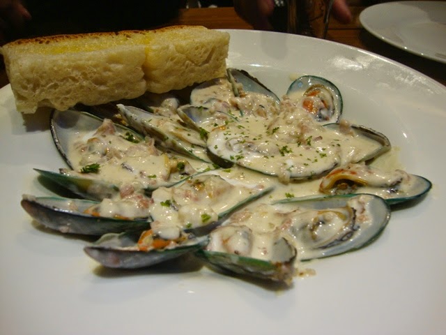 ERICJAZ FOODIES: TIPSY PIG GASTROPUB