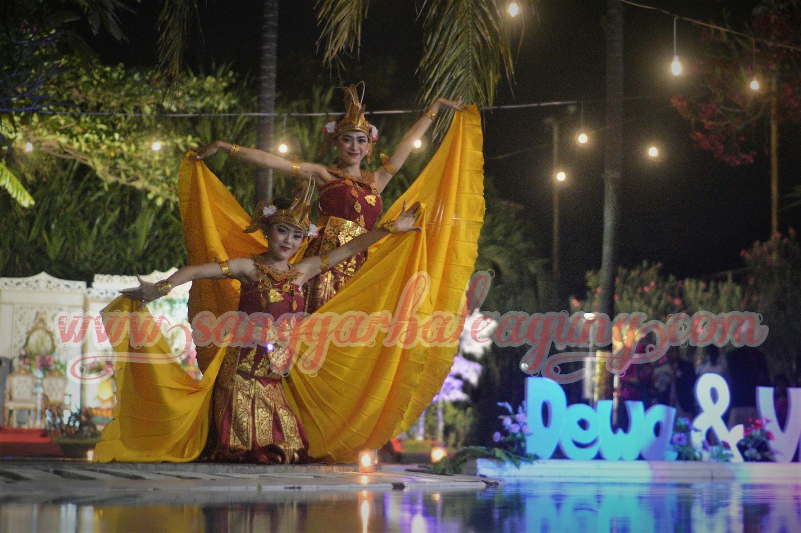 Penari Bali Surabaya: Tata Rias Penari Bali