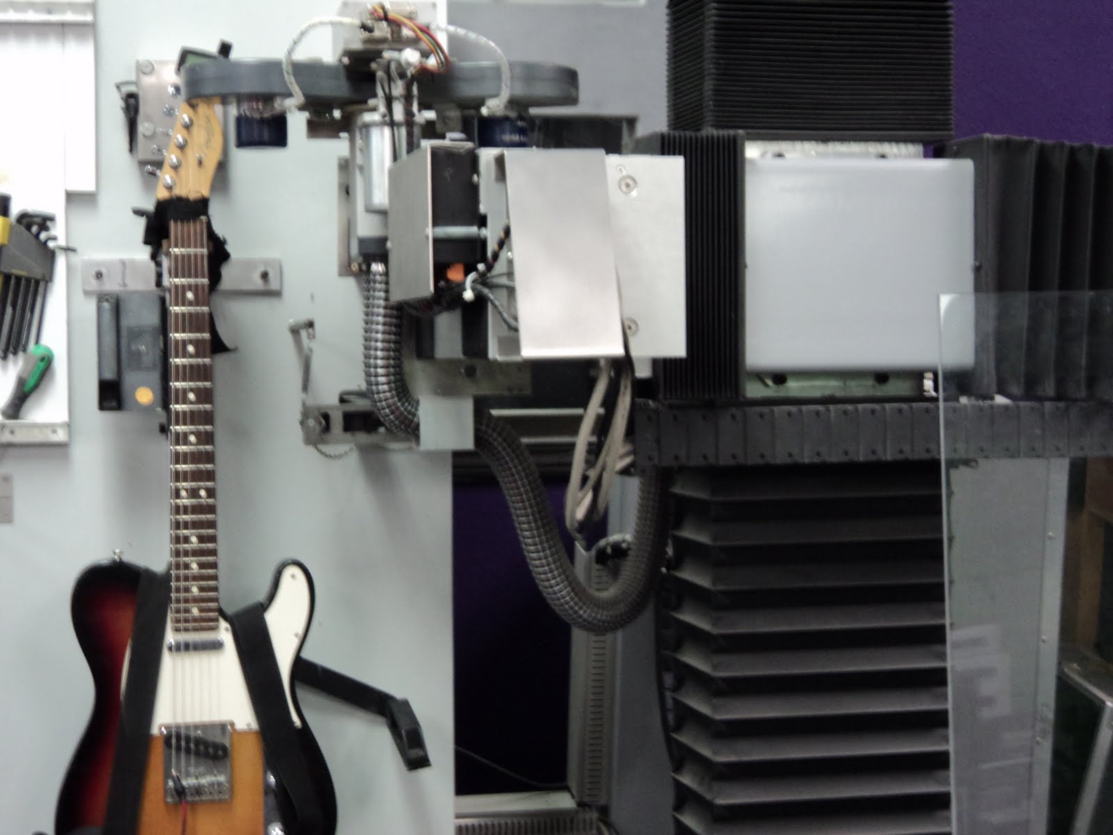 Twelve Guitars: THE PLEK MACHINE IN NORMAN, OKLAHOMA