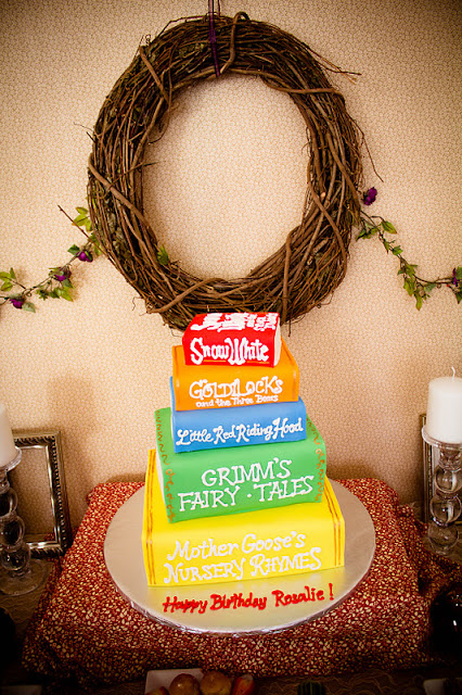 che audrey: My Design Life: Rosalie's 1st Birthday - Story Book Design