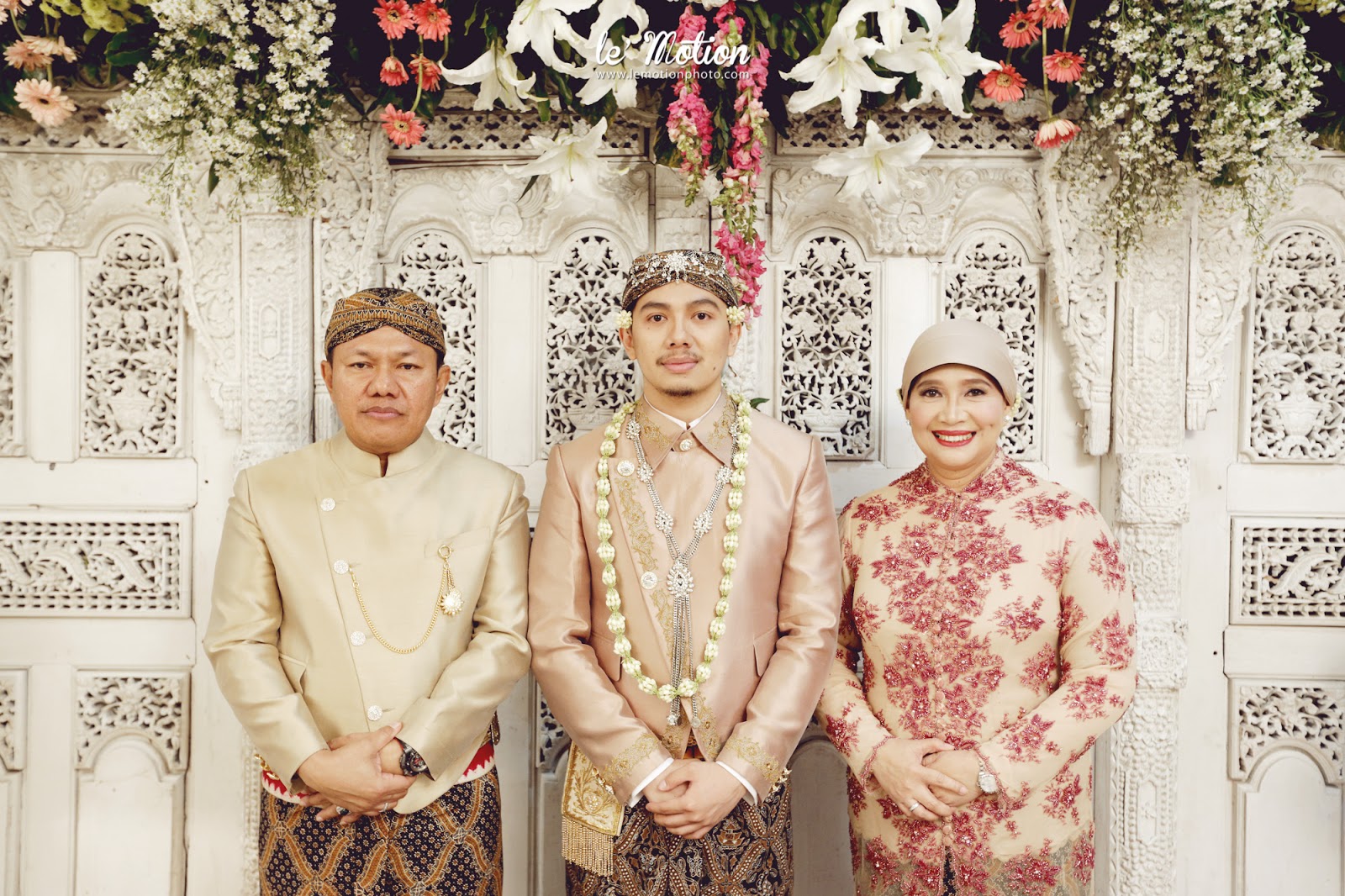 Le Motion Photo: Stephanie & Gilang Wedding (Pernikahan adat Jawa)