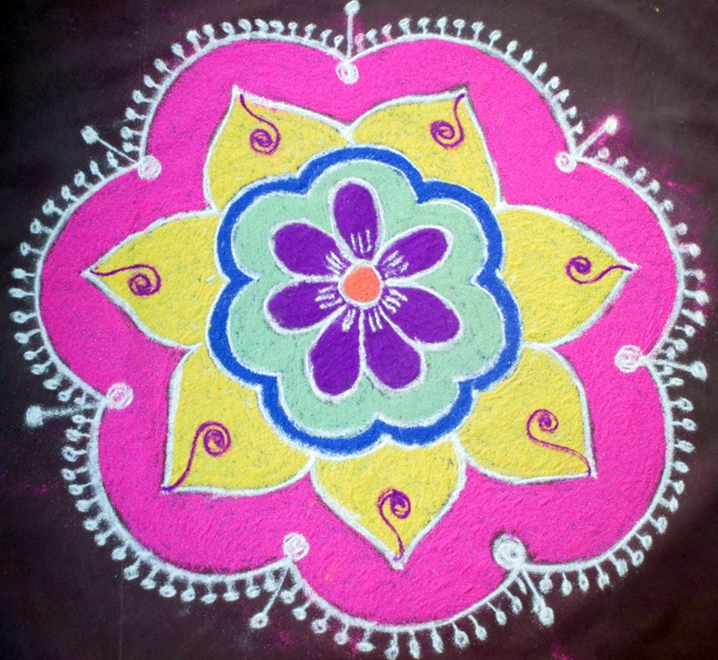 Free hand kolam / Rangoli - Kolam with colour