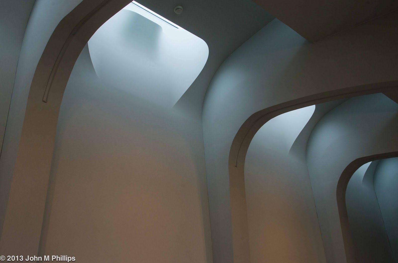 SKEPTIC PHOTO: CALATRAVA: INTERIOR DETAIL