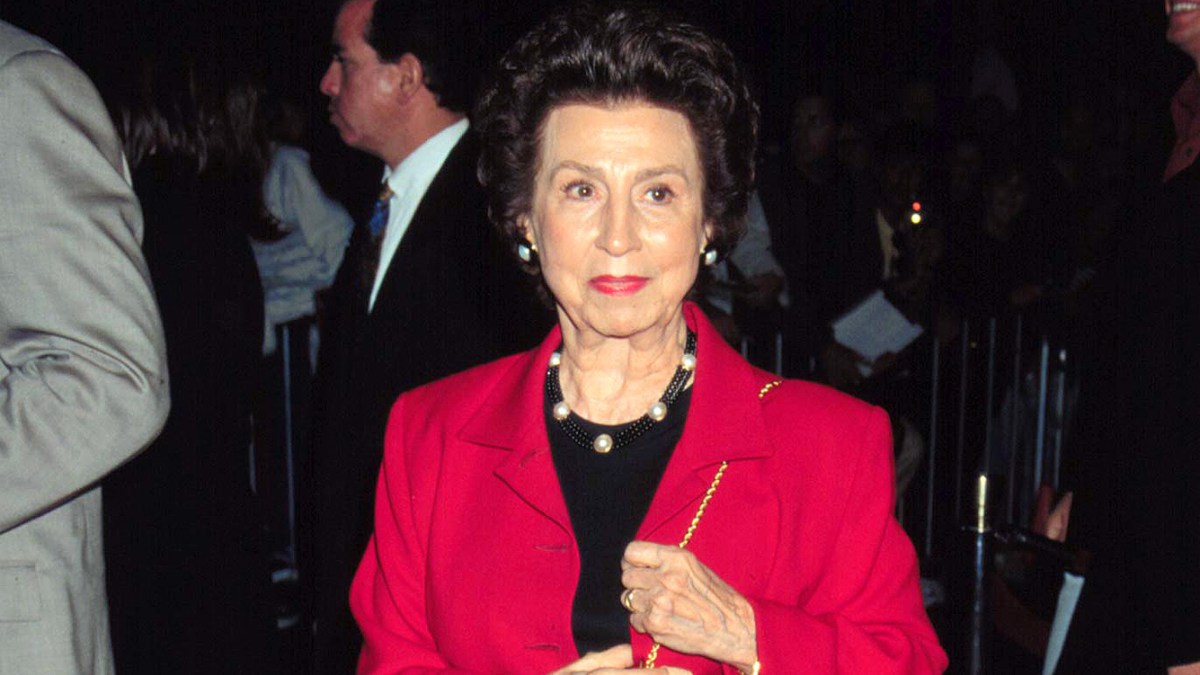 A TRIP DOWN MEMORY LANE: RIP: NANCY SINATRA SR.