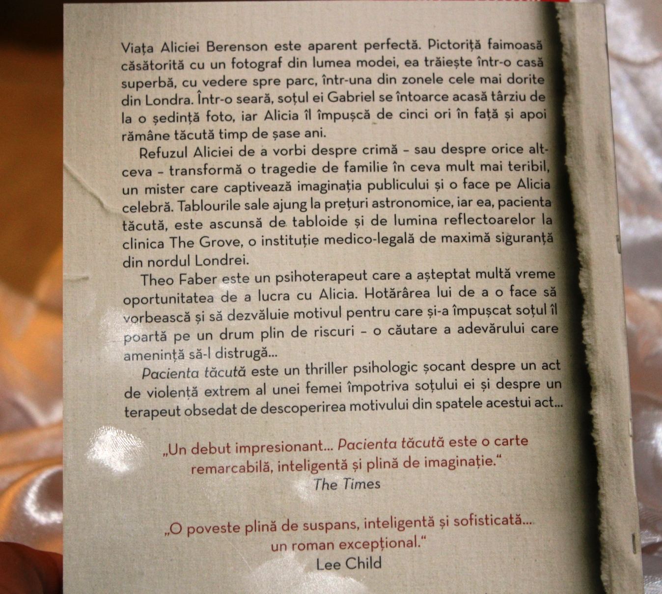 Pacienta tacuta de Alex Michaelides. Recenzie - Pulbere de stele