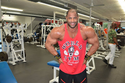 Worldwide Bodybuilders: Venezuelan beast Manuel Romero