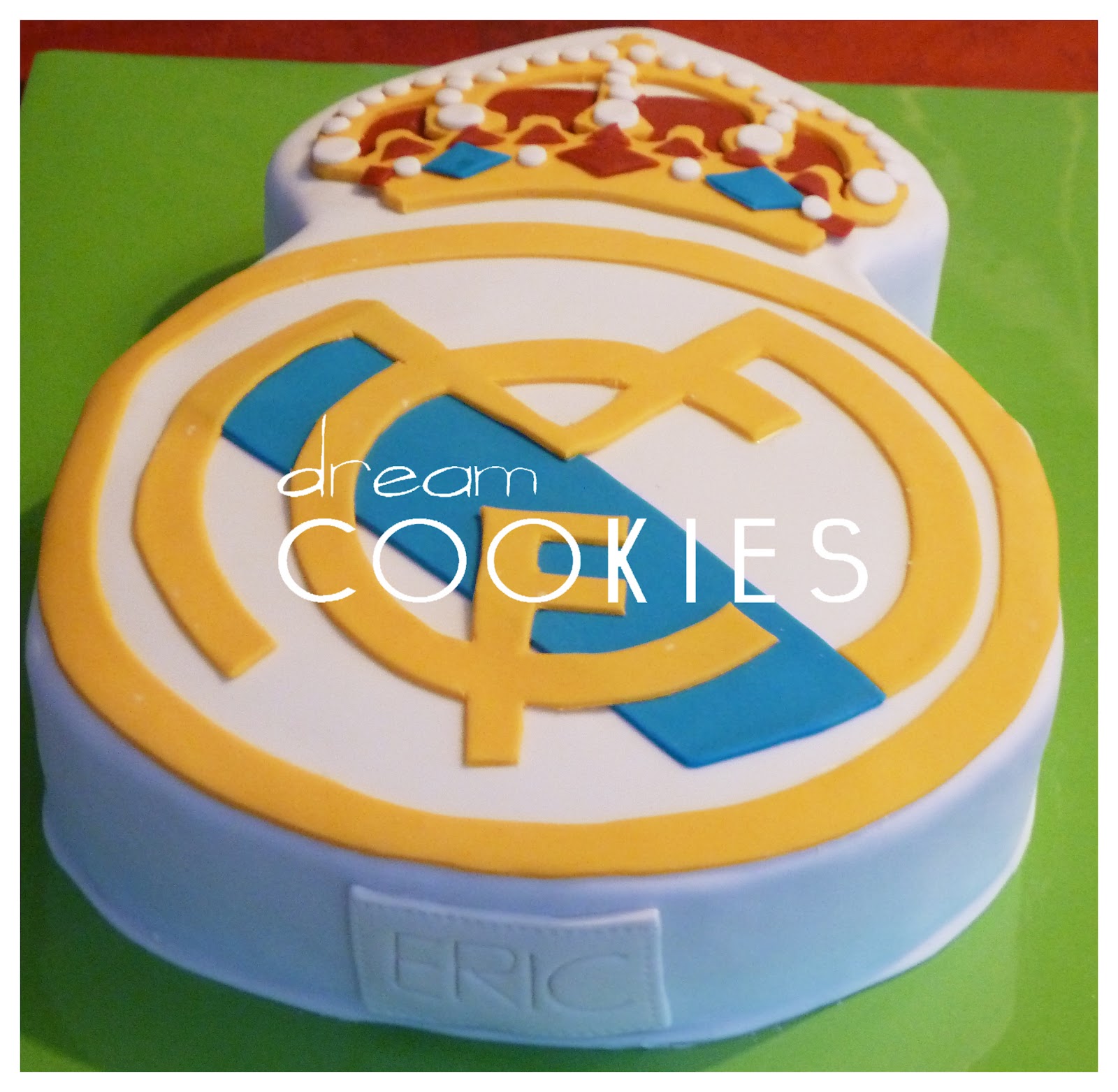 esther COOKIES: Tarta Escudo Real Madrid