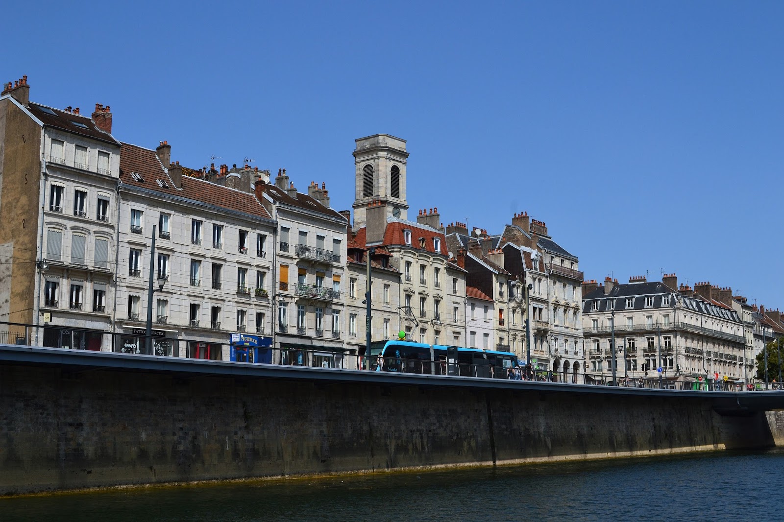 Exploring Europe by Canal Boat: Ranchot to Besançon